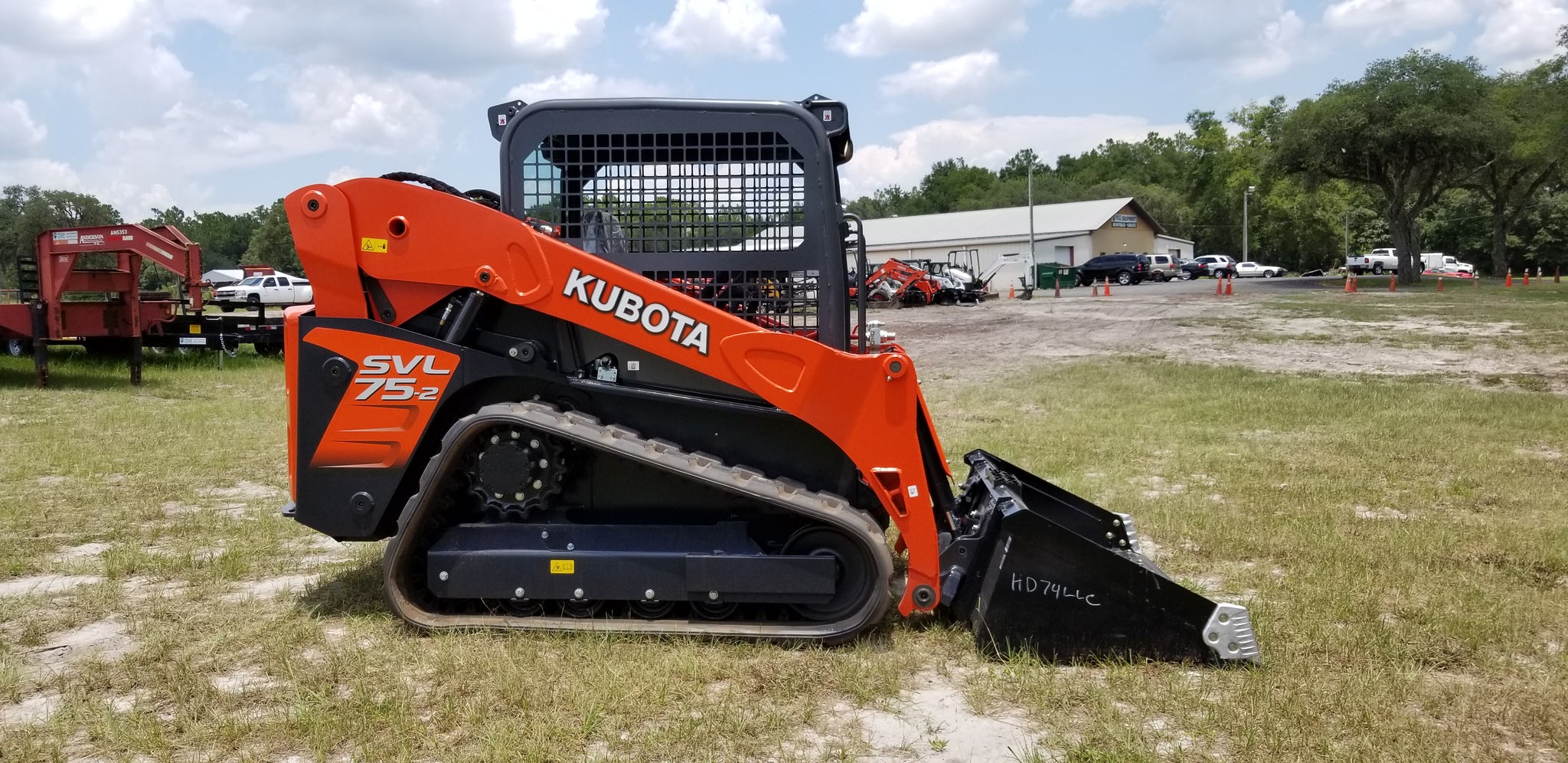 Kubota Bucket Attachment 22921 RENTAL ONLY – PDQ Equipment & Trailers MFG